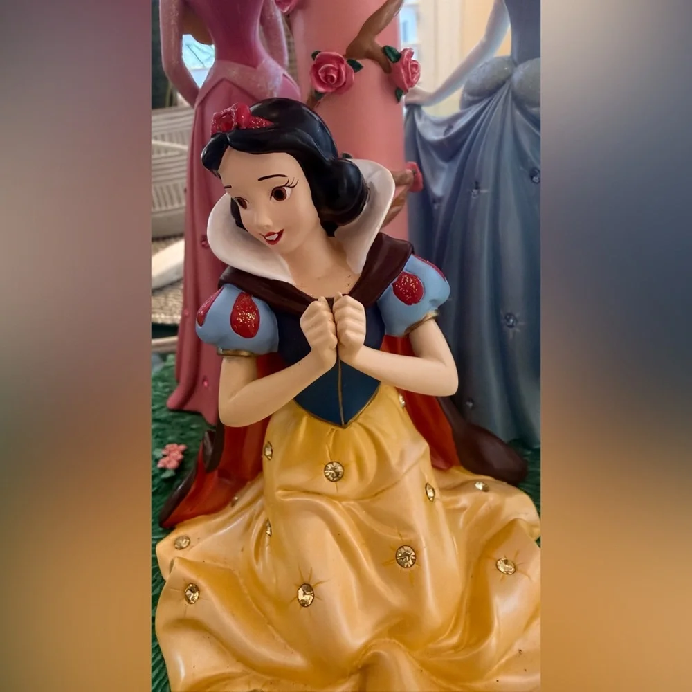 Disney | Accents | Disney Princess Table Lamp Snow White Cinderella ...